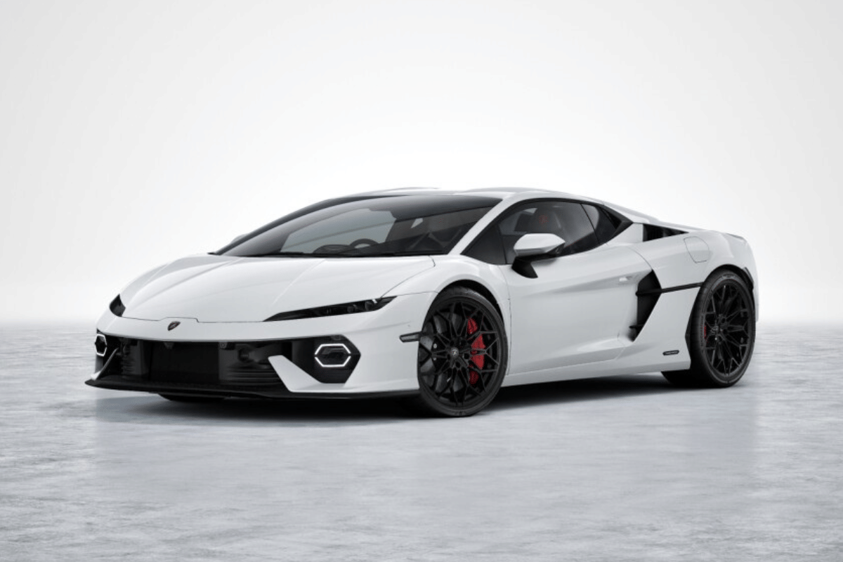 Lamborghini Temerario Bianco Icarus – Check Bianco Icarus Price ...